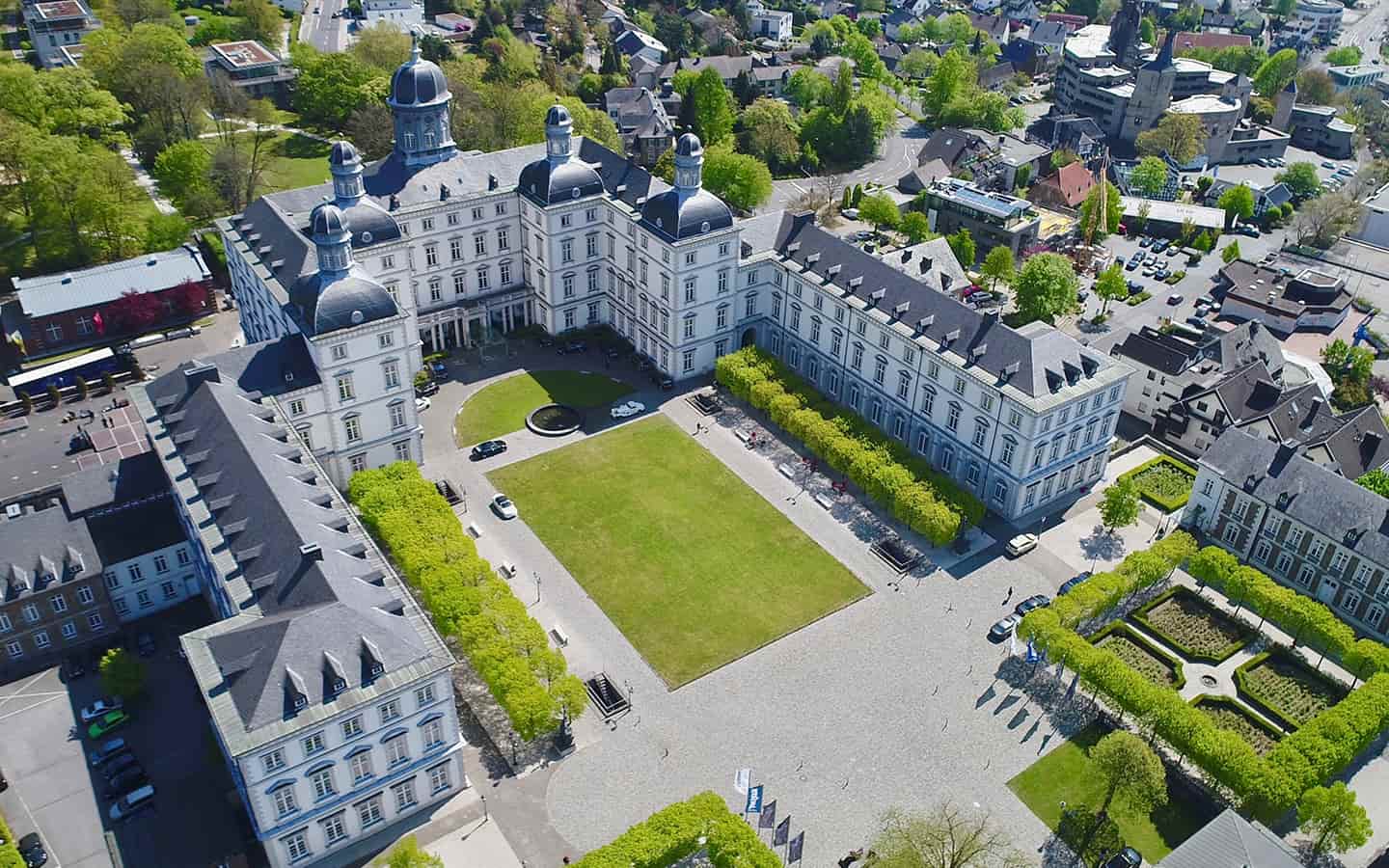 Märchenhafte Schloss- und Burghotels in Deutschland