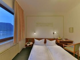 3 Tage - All inclusive Kurzurlaub direkt am Rhein - Hotel & Restaurant ...